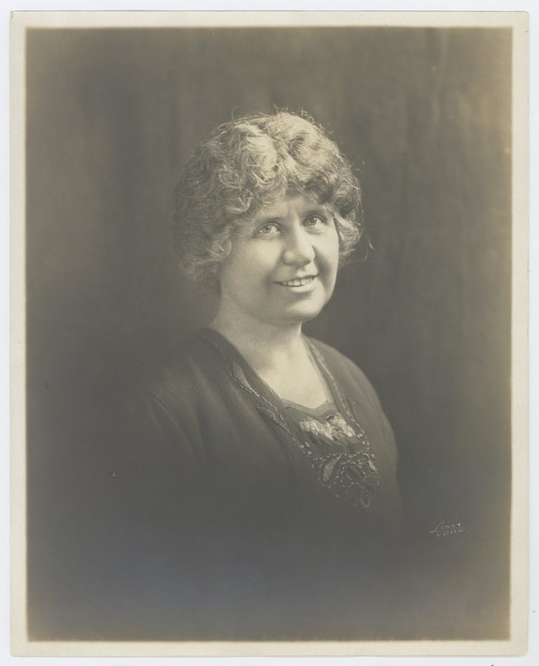 Elisabeth Johnson’s Peace Songs - Women's Song Forum